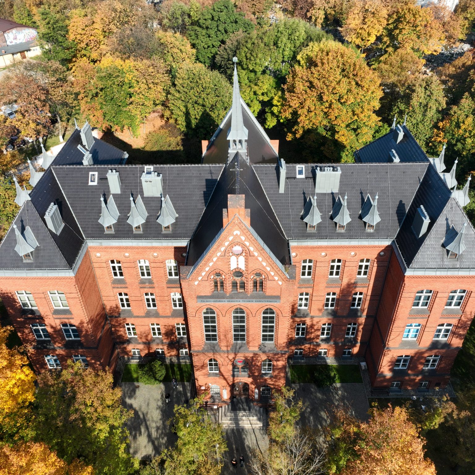 Program studiów - Polsko-Japońska Akademia Technik Komputerowych