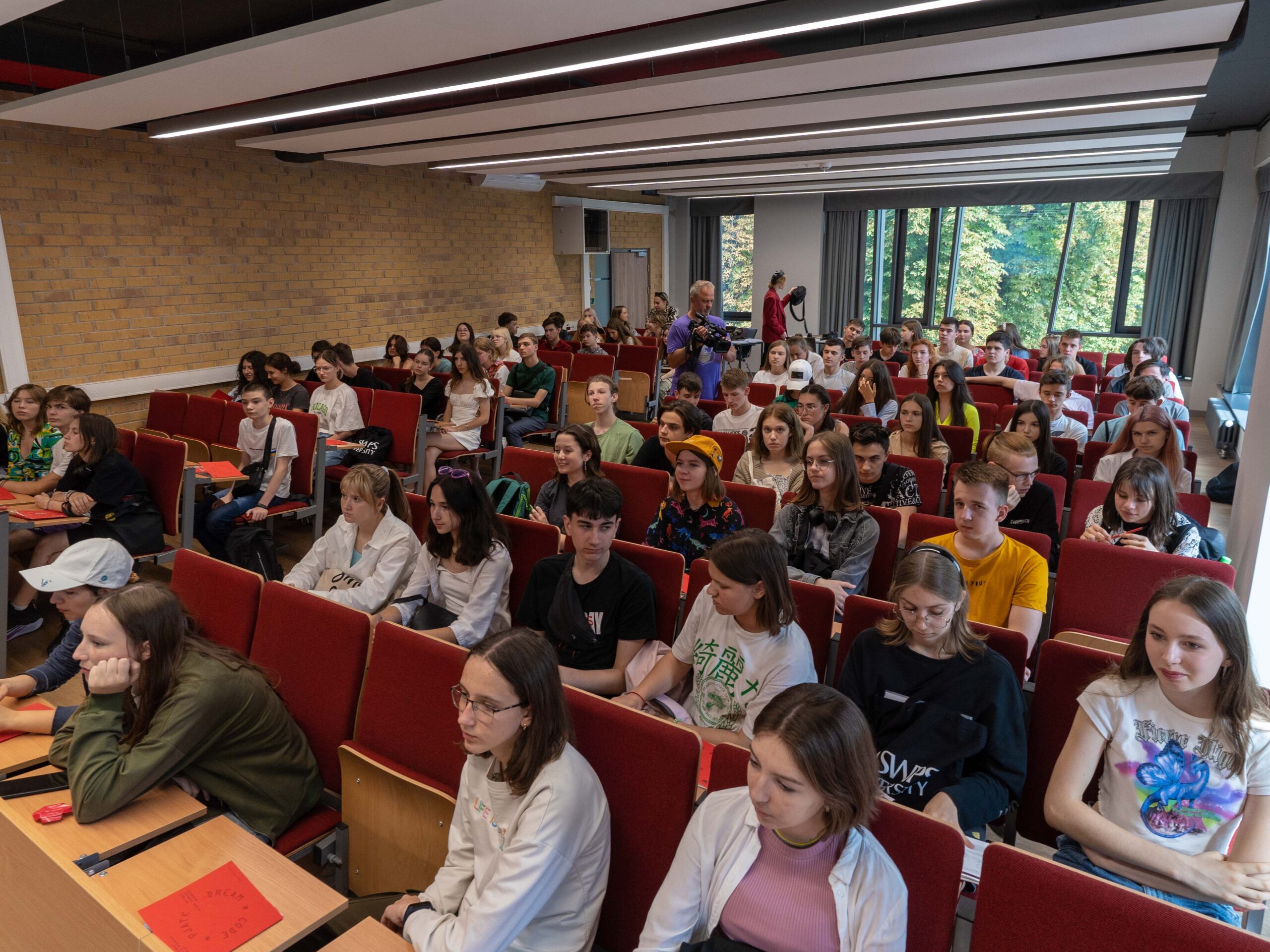 Dla kandydata - Polsko-Japońska Akademia Technik Komputerowych